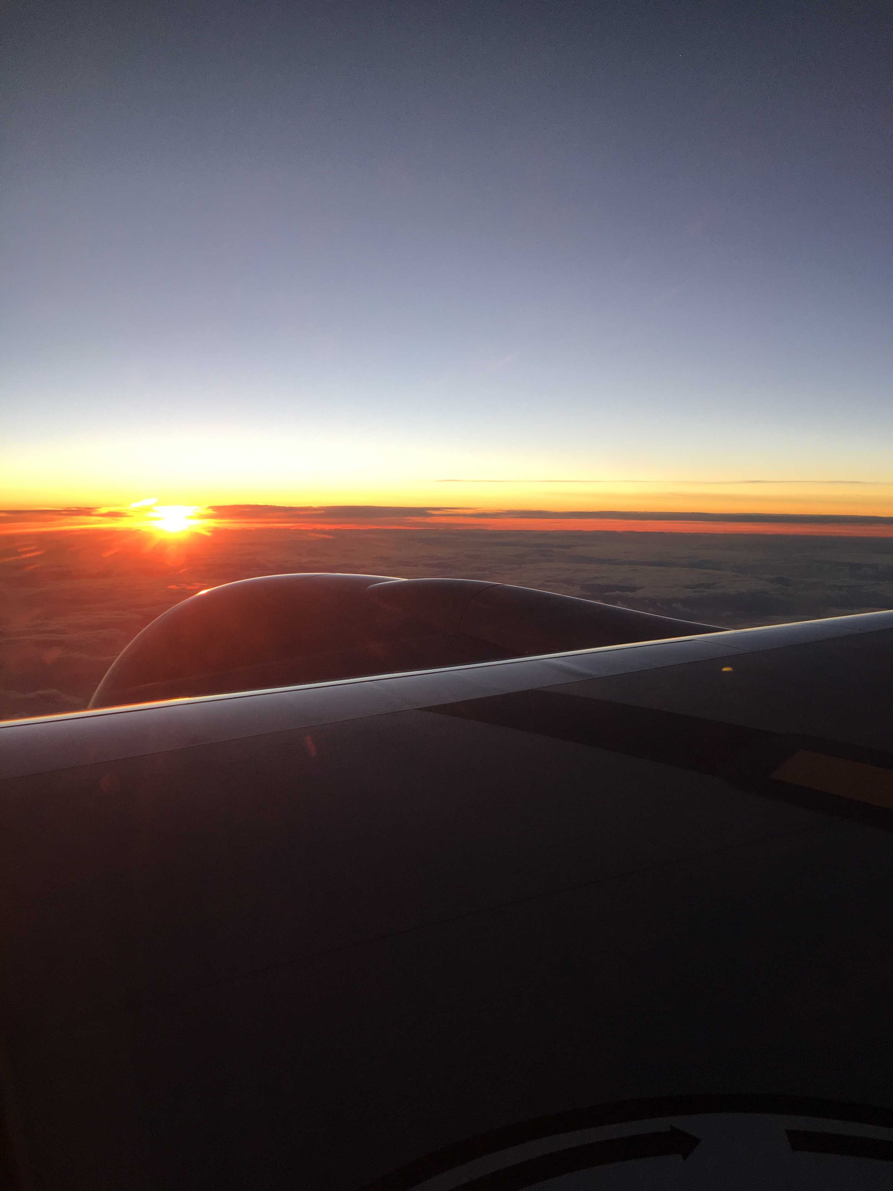 best plane window seat view between Tokyo and Los Angeles