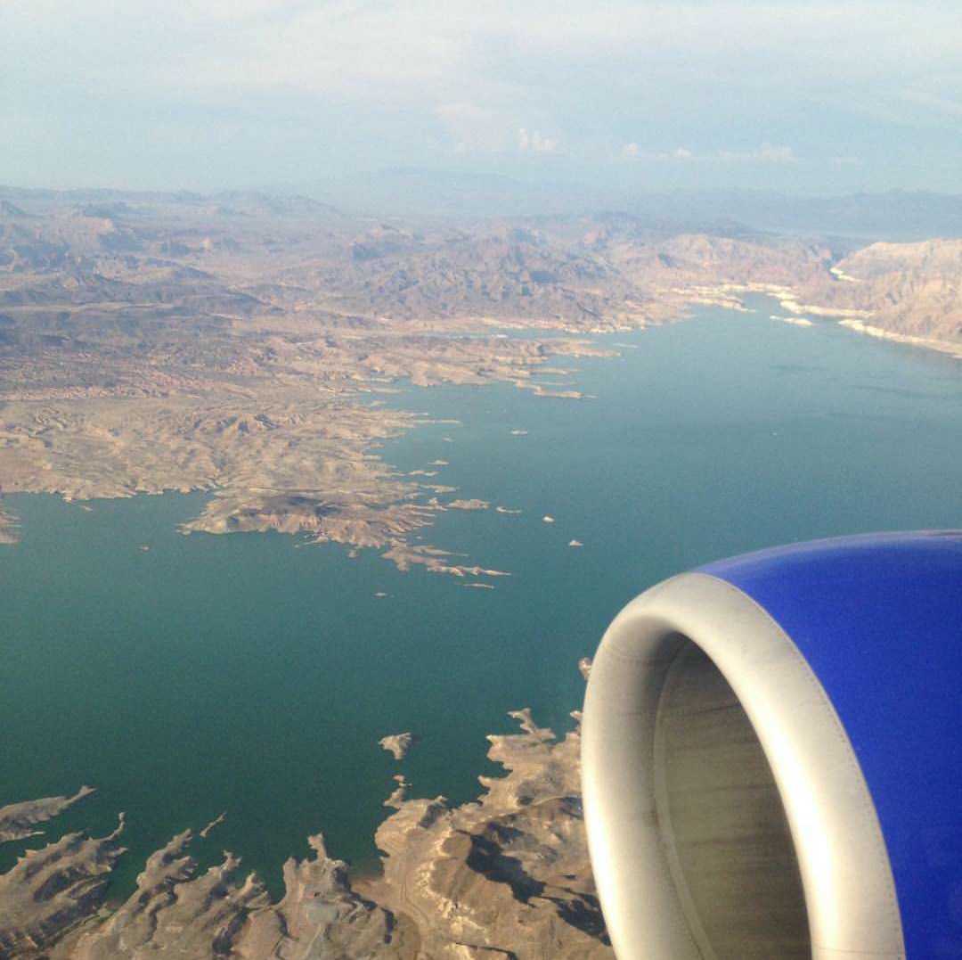 best plane window seat view between Phoenix and Las Vegas